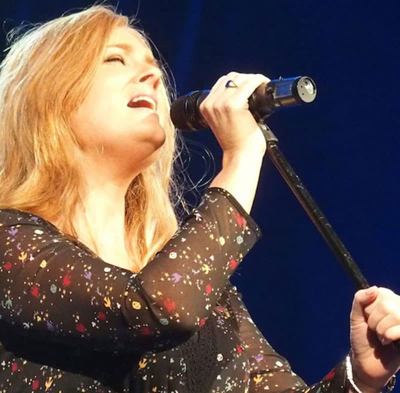 Yvonne McMahon - Trad on the Prom