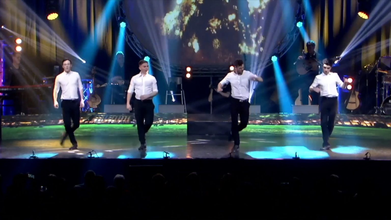 The Show – Trad on the Prom